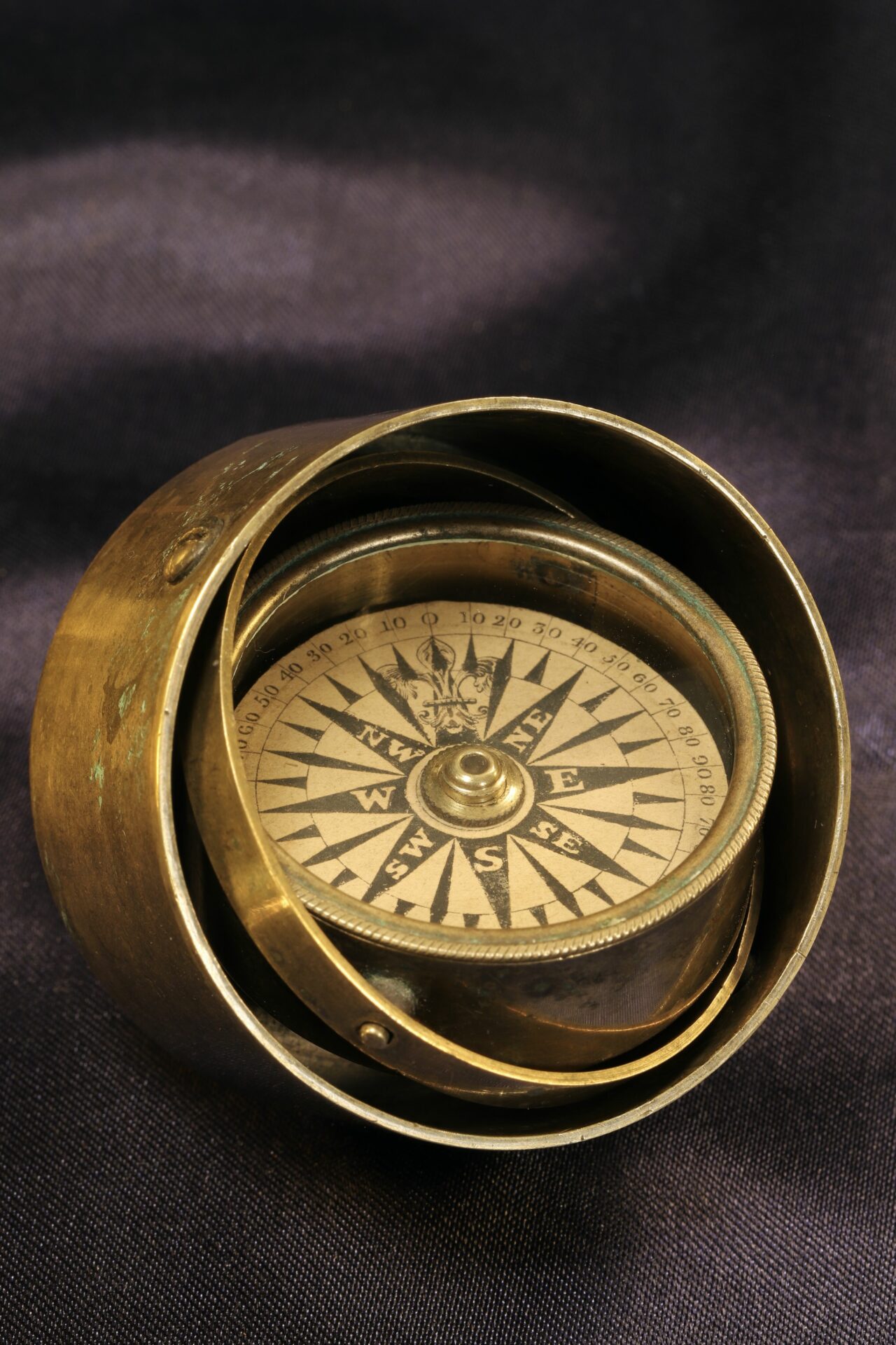 RARE SMALL GIMBALLED NAUTICAL COMPASS BY BARKER c1840 WITH PROVENANCE ...